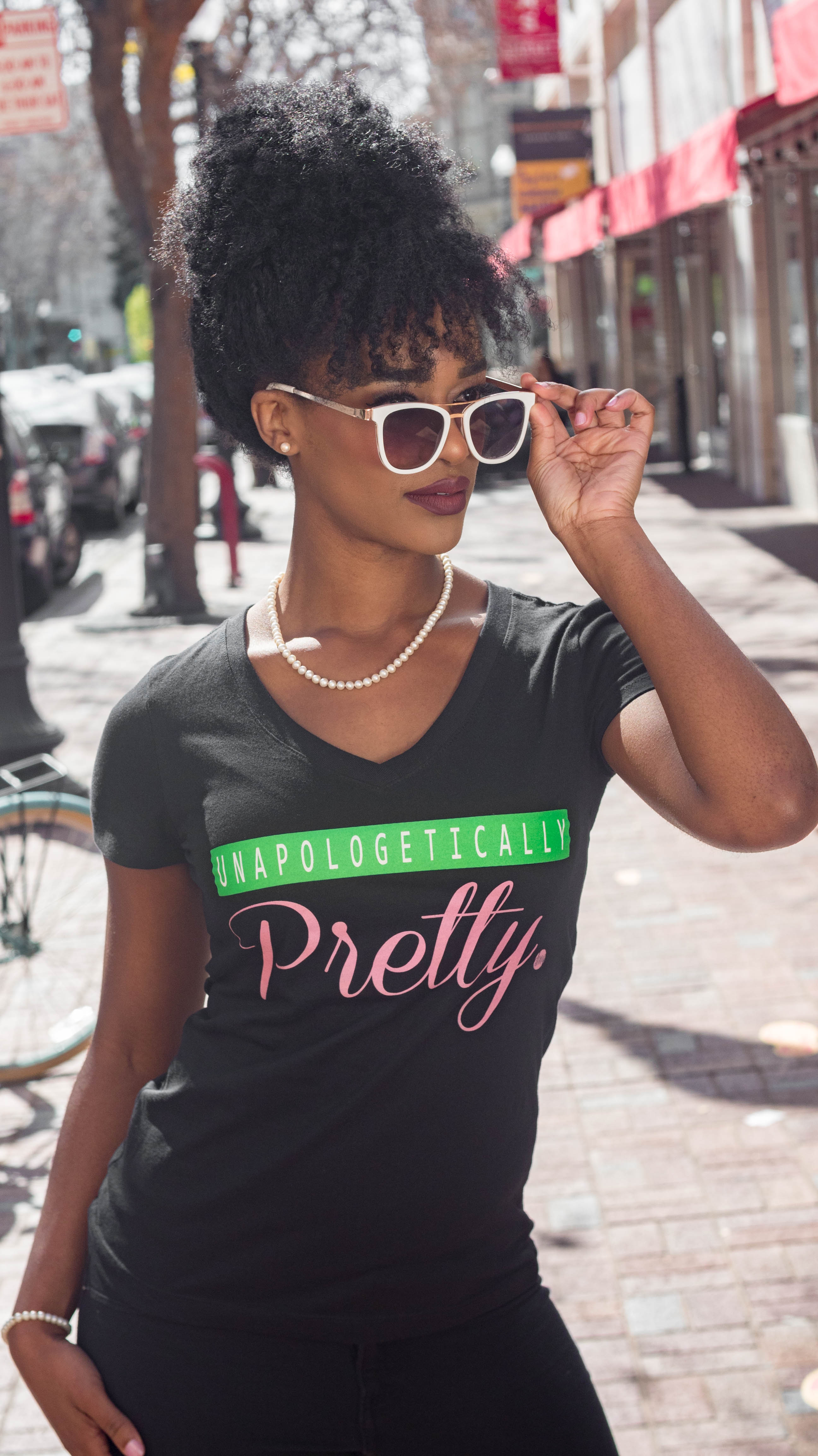 Unapologetically Pretty Tee – Define Me Greek